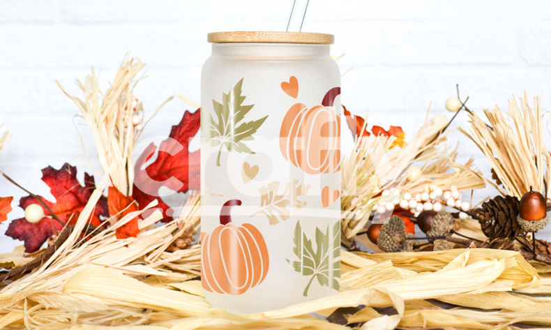 Pumpkins and leaves | Fall Libbey Glass Can | Crafty